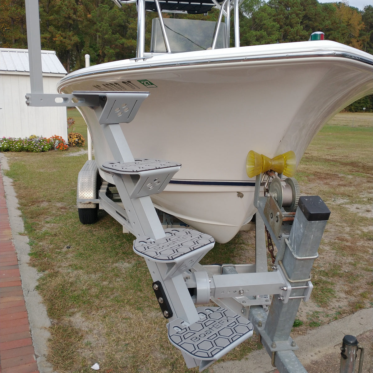 Sea Hunt Boat Trailer Steps BoatEFX | Best Boat Trailer Steps